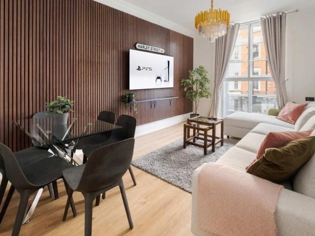 Apartment at Harley Street, City of Westminster