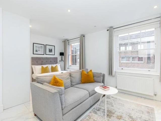 Apartment at Harley Street, City of Westminster