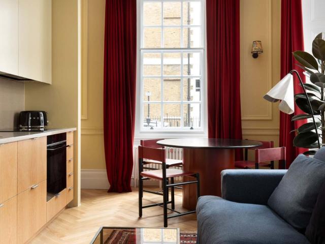 Apartment at Harley Street, London