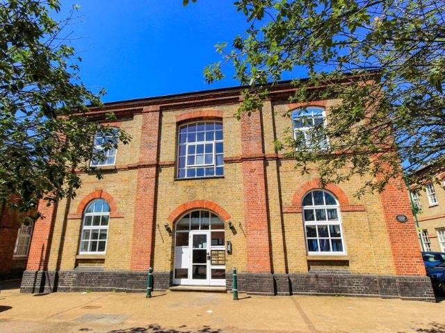 Apartment at Harston Drive, Greater London