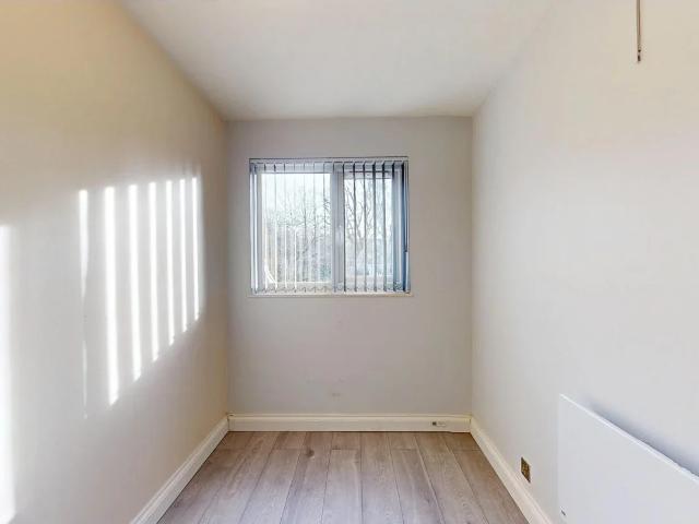Apartment at Harp Island Close, Greater London