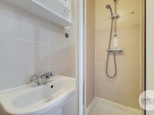 Apartment at Harrow Road, City of Westminster