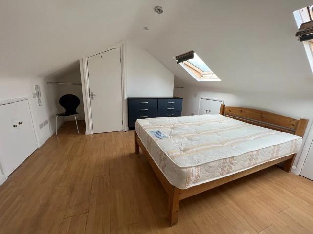Apartment at Harrow Road, City of Westminster