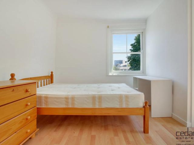 Apartment at Harrow Road, City of Westminster