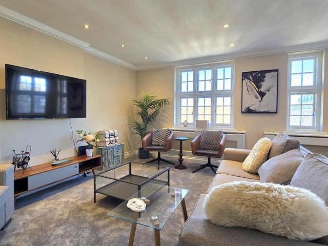 Apartment at Harrowby Street, City of Westminster