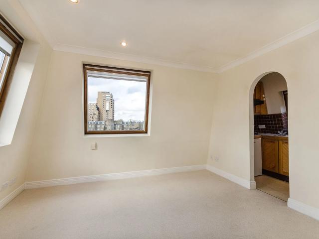 Apartment at Harrington Gardens, Greater London