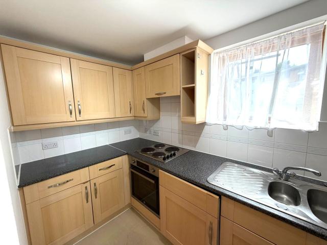 Apartment at Harry Close, Long Buckby