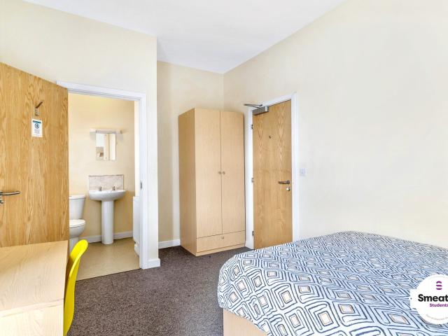 Apartment at Harwell Street, Plymouth