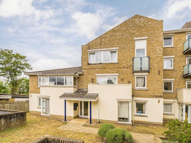 Apartment at Hartfield Road, Greater London