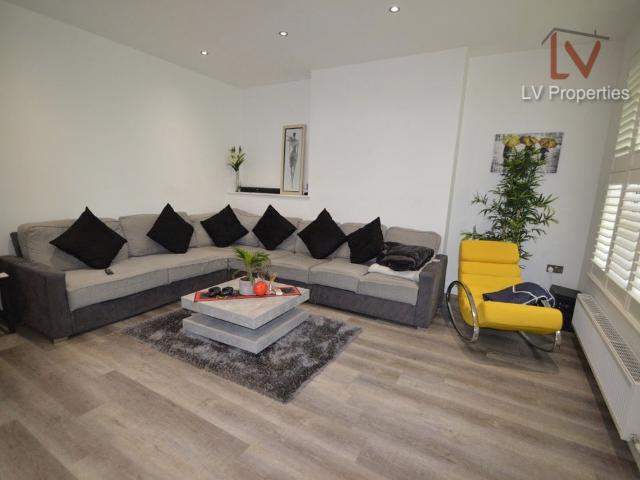 Apartment at Hartley Avenue, Leeds