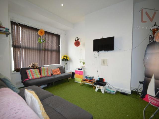 Apartment at Hartley Avenue, Leeds