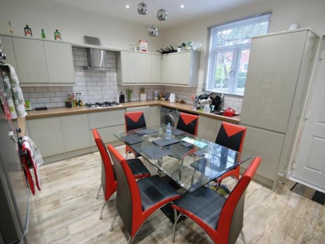 Apartment at Hartley Avenue, Leeds