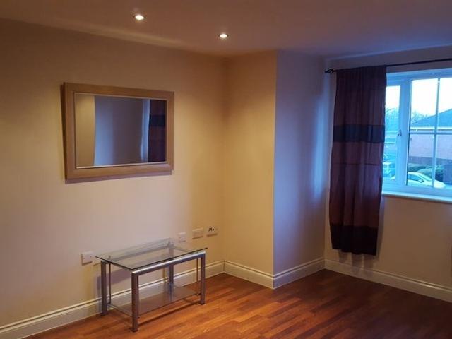 Apartment at Harvard Road, Manchester