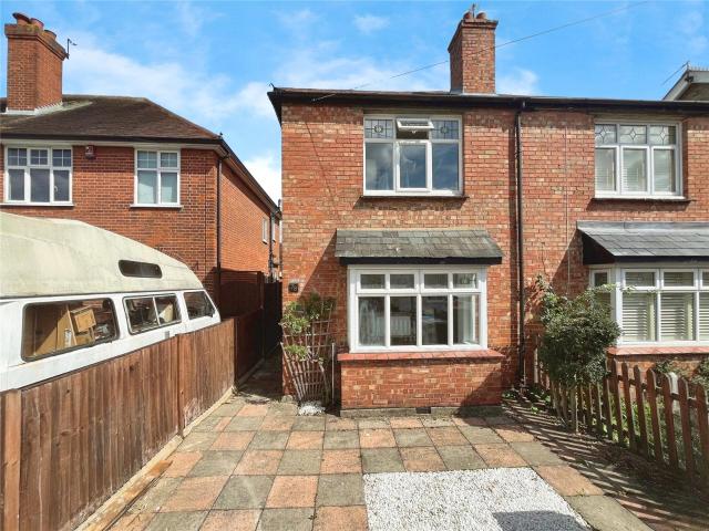 Apartment at Harvest Road, Borough of Runnymede