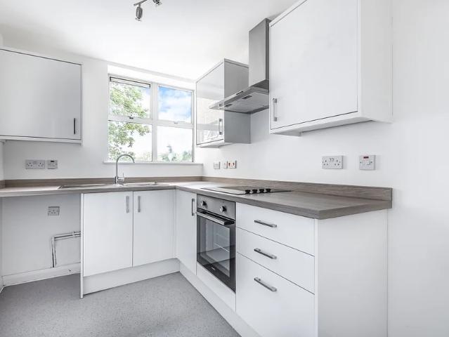 Apartment at Haseltine Road, Greater London