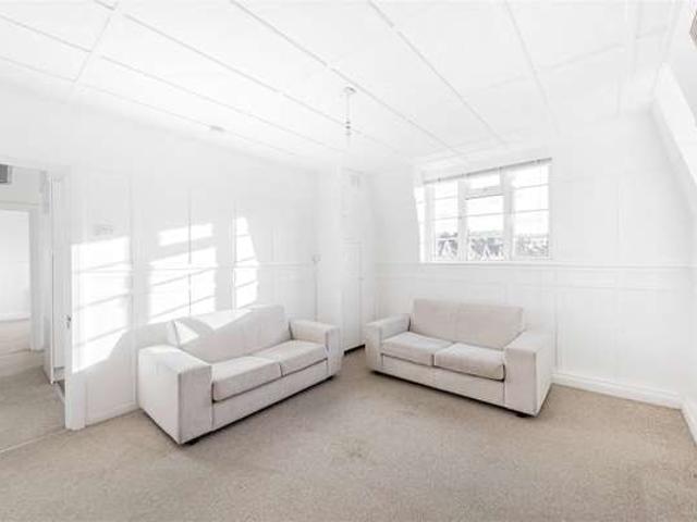 Apartment at Hastings Road, Greater London