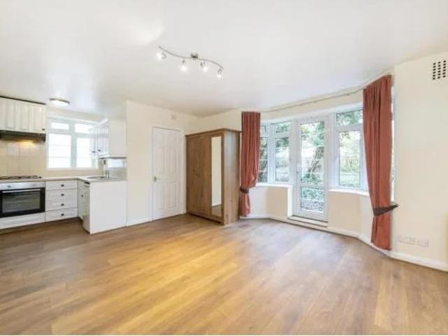 Apartment at Hastings Road, Greater London