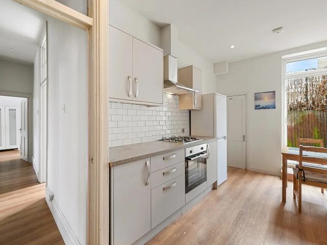 Apartment at Hetley Road, Greater London