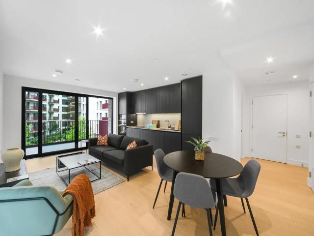 Apartment at Heygate Street, Greater London