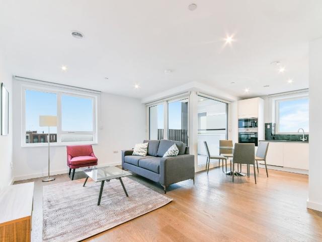 Apartment at Heygate Street, Greater London
