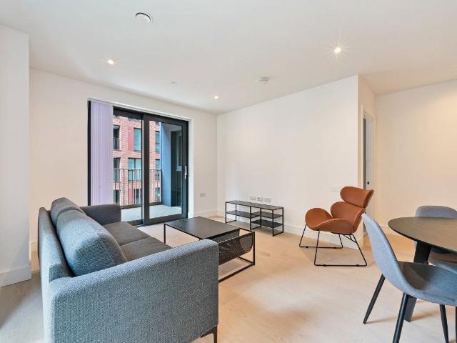 Apartment at Heygate Street, Greater London
