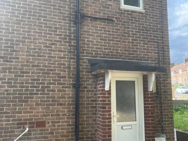 Apartment at Headcorn Road, Greater London