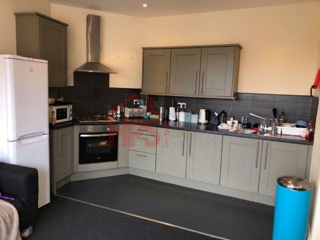 Apartment at Headingley Avenue, Leeds