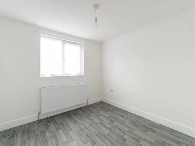 Apartment at Headstone Gardens, Greater London