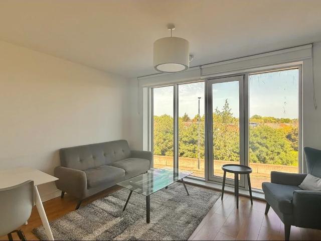 Apartment at Headstone Road, Greater London