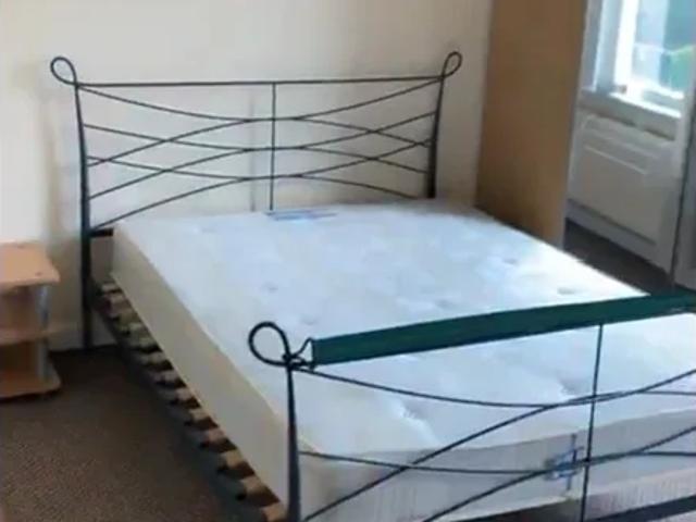 Room at Heald Place, Manchester