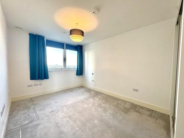 Apartment at Healum Avenue, Greater London