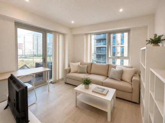 Apartment at Heartwell Avenue, Greater London