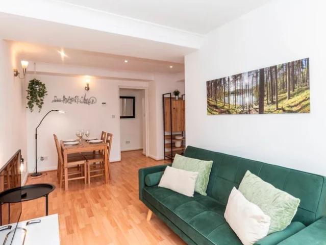 Apartment at Heath Road, Greater London