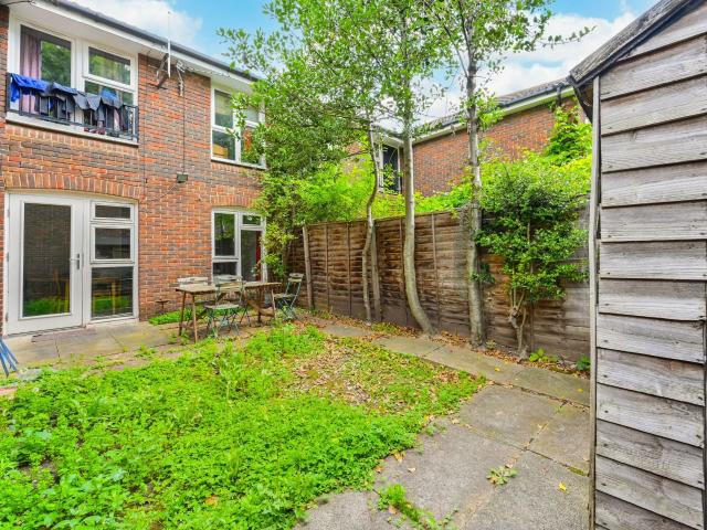 Apartment at Heath Road, Greater London