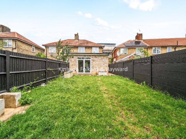 Apartment at Heathstan Road, Greater London