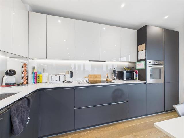 Apartment at Hemming Street, Greater London