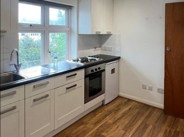 Apartment at Hendon Way, Greater London