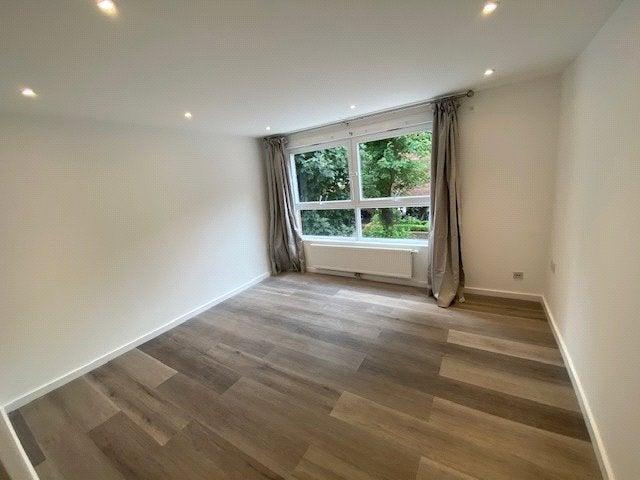 Apartment at Henderson Drive, City of Westminster