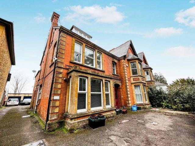 Apartment at Hendford Hill, Yeovil