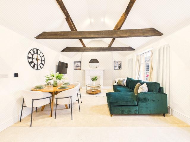 Apartment at Henrietta Street, Cheltenham