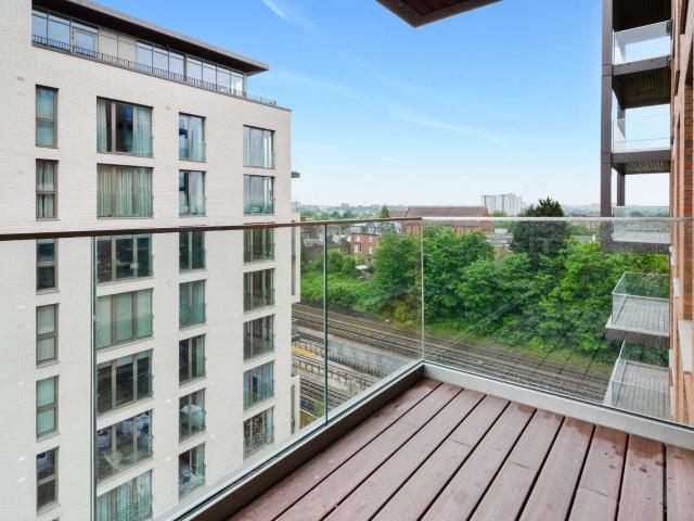 Apartment at Heritage Lane, Greater London