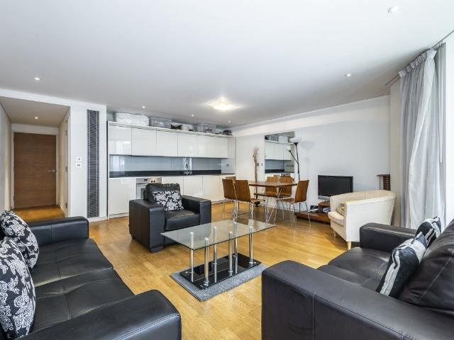 Apartment at Hermitage Street, City of Westminster