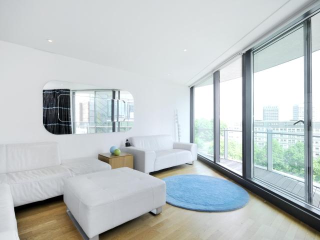 Apartment at Hermitage Street, City of Westminster