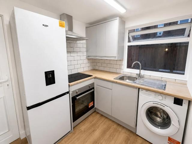 Apartment at Hertford Road, Greater London