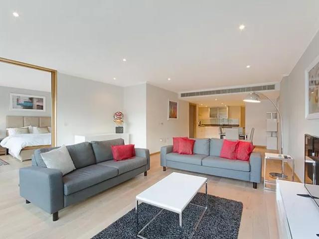 Apartment at Hertsmere Road, Greater London