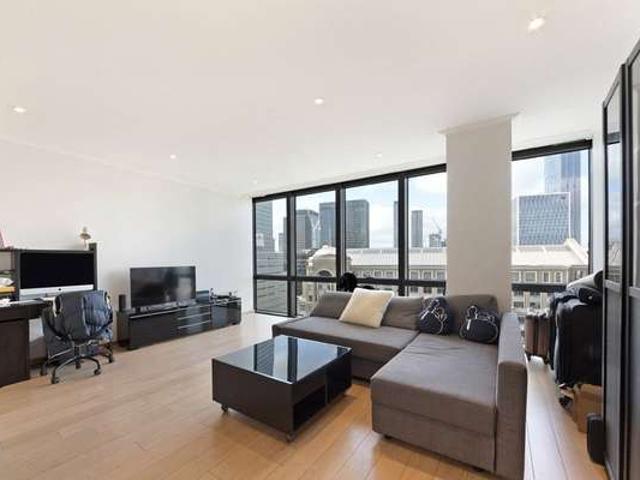Apartment at Hertsmere Road, Greater London