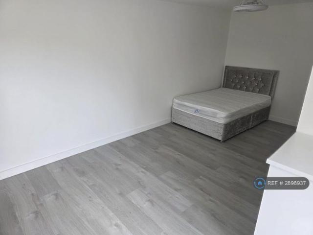 Apartment at Hicks Farm Rise, High Wycombe Community Board