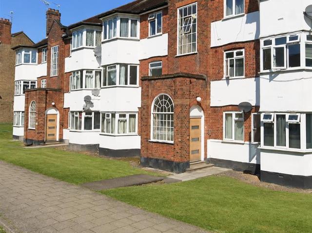 Apartment at High Mead, Greater London