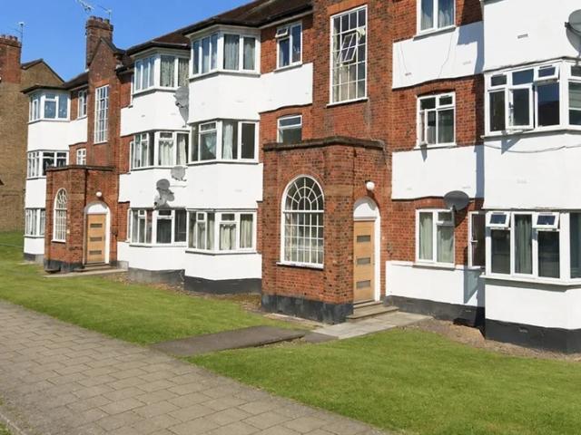 Apartment at High Mead, Greater London