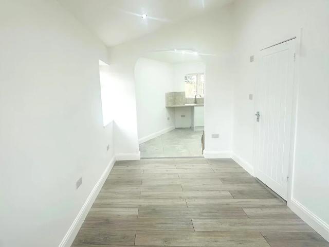 Apartment at High Point, Greater London